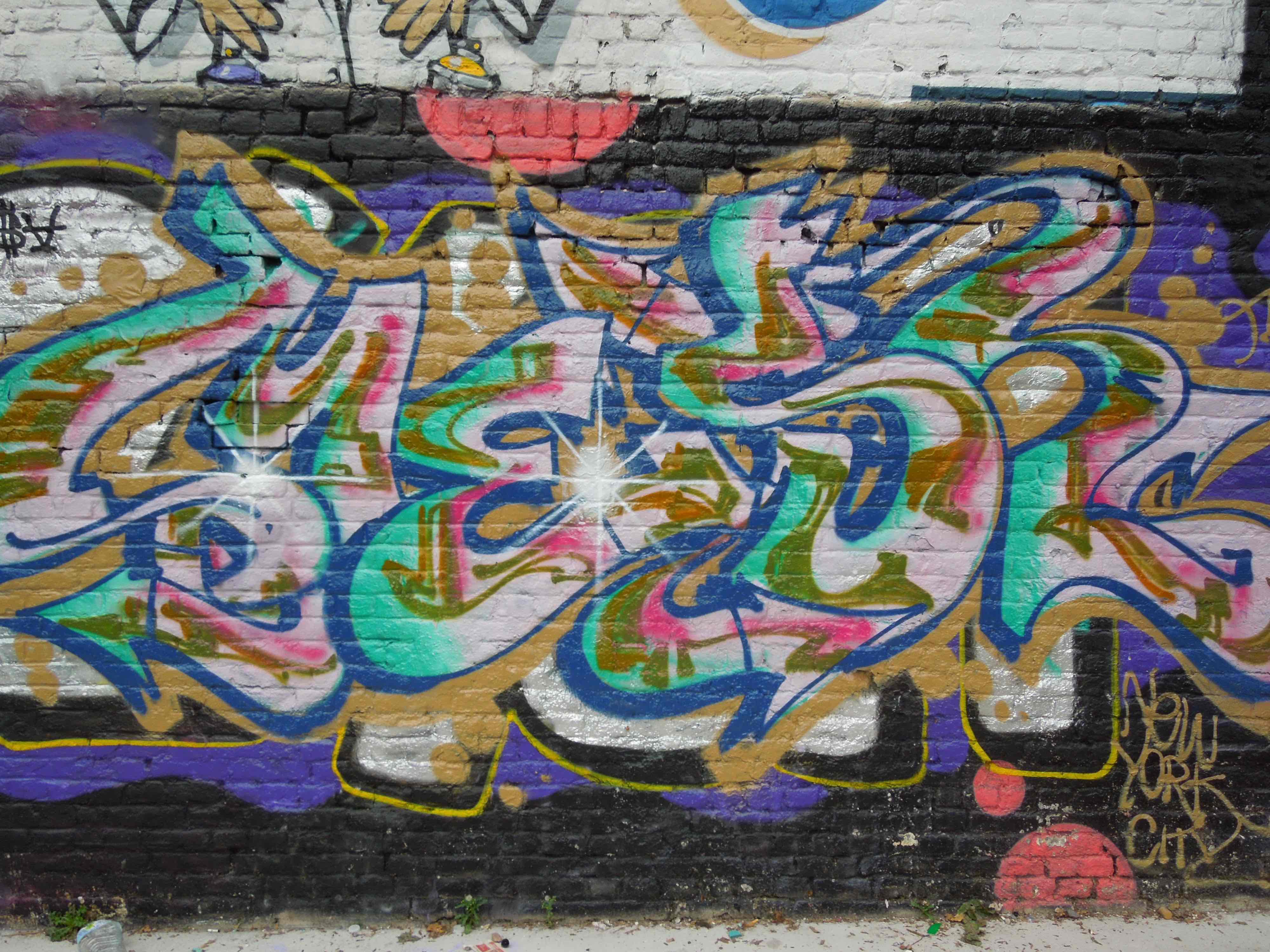 MESH: Vintage Graffiti